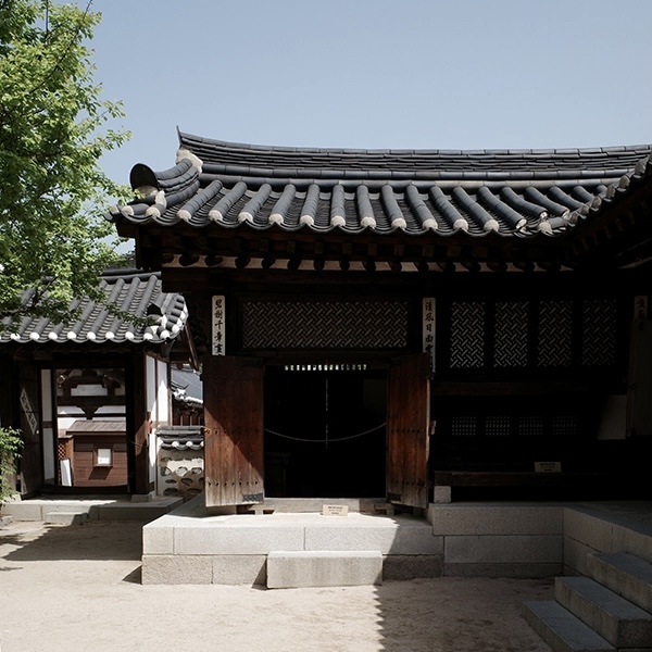 삼각동 도편수 이승업 가옥 경복궁을 중건한 대목장의 집 | ATELIER_P.1013